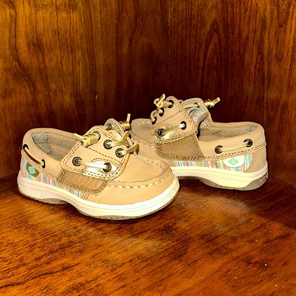 Sperry | Shoes | Sperry Ivyfish Jr Linen Boat Shoes Girls 6m | Poshmark